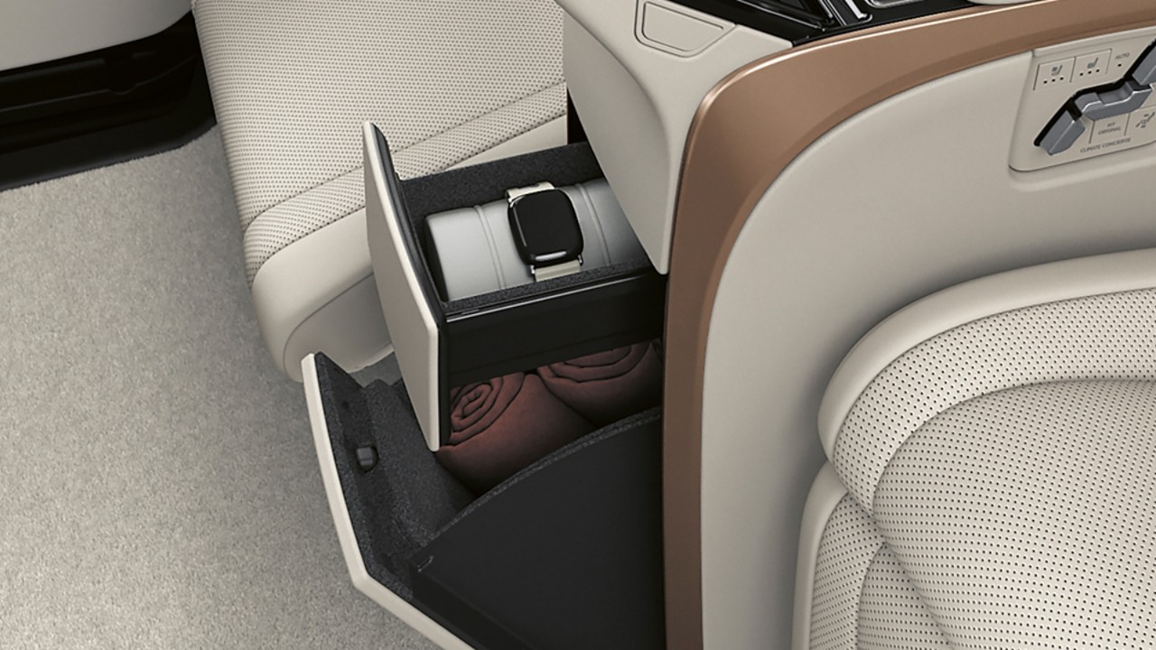 Discover Lexus LM | Luxury in every detail | Lexus Cyprus